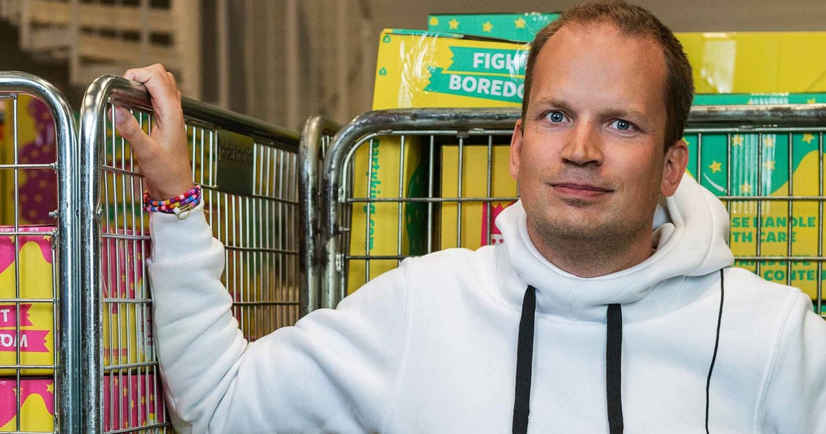 Sålde precis Partykungen – här är Joel Svenssons historia